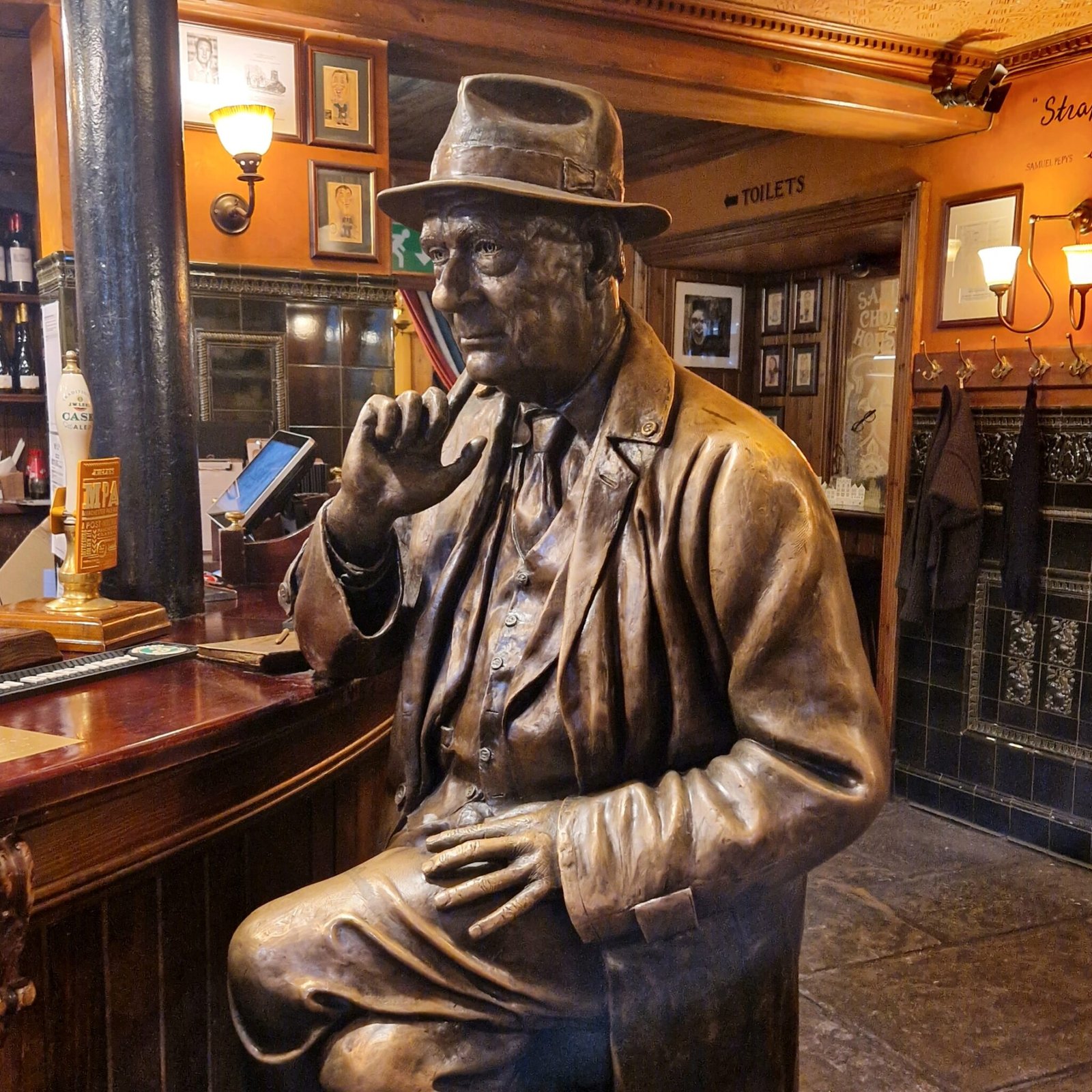 L.S. Lowry and the Bridgewater Canal – Bridgewater Canal Guided Tours